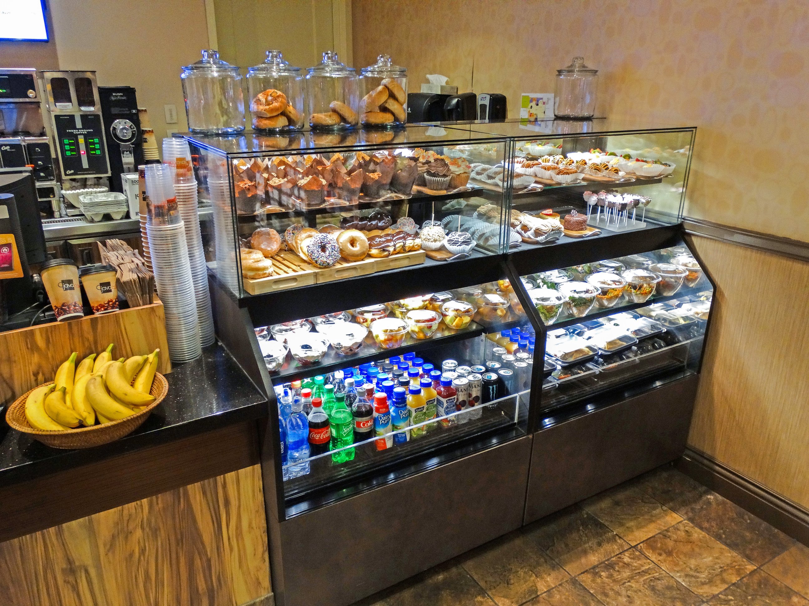 Creating the Ultimate Corporate Cafeteria Experience